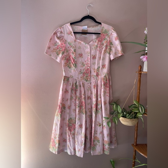 Dresses | Vintage Cottage Core Floral Tea Dress | Poshmark